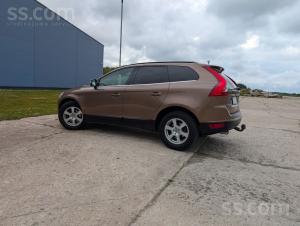 Brūns Volvo XC60 2011 Rīga, ar dzinēja tilpumu 2.40 L un nobraukumu 320 tūkst. km par 7800 €, foto 13 vietnē AUTOMOTO.COM.LV