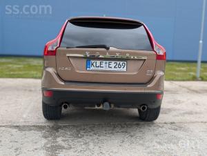 Brūns Volvo XC60 2011 Rīga, ar dzinēja tilpumu 2.40 L un nobraukumu 320 tūkst. km par 7800 €, foto 35 vietnē AUTOMOTO.COM.LV