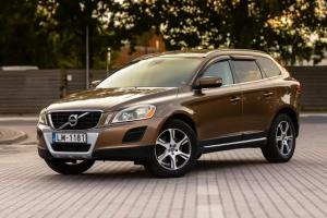 Brown Volvo XC60 2011 in Jelgava, with an engine capacity of 2.40 L and mileage of 380 thousand km for 8700 €, photo  on AUTOMOTO.COM.LV