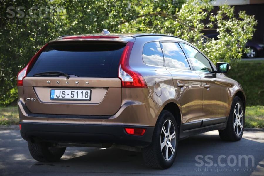 Brūns Volvo XC60 2011 Ogre, ar dzinēja tilpumu 2.00 L un nobraukumu 342 tūkst. km par 6495 €, foto 4 vietnē AUTOMOTO.COM.LV