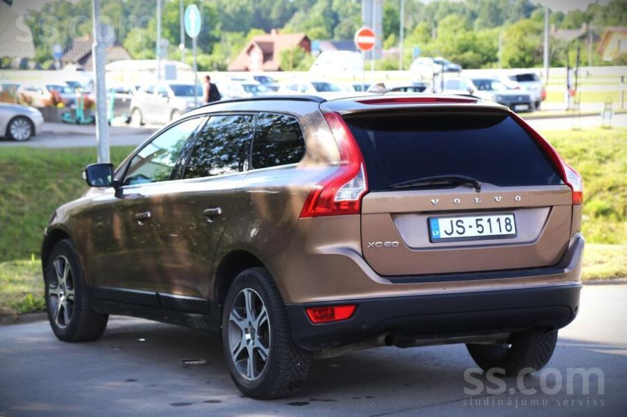 Brūns Volvo XC60 2011 Ogre, ar dzinēja tilpumu 2.00 L un nobraukumu 342 tūkst. km par 6495 €, foto 5 vietnē AUTOMOTO.COM.LV