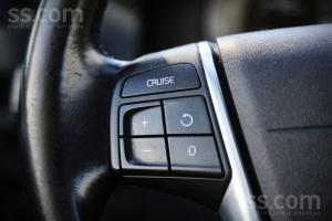 Brūns Volvo XC60 2011 Ogre, ar dzinēja tilpumu 2.00 L un nobraukumu 342 tūkst. km par 6495 €, foto 14 vietnē AUTOMOTO.COM.LV