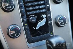 Brūns Volvo XC60 2011 Ogre, ar dzinēja tilpumu 2.00 L un nobraukumu 342 tūkst. km par 6495 €, foto 15 vietnē AUTOMOTO.COM.LV