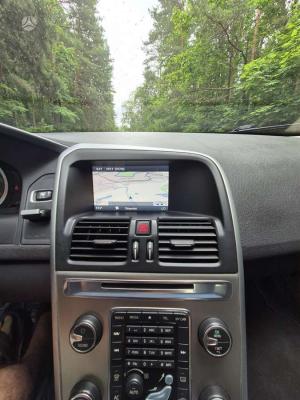Brown Volvo XC60 2011 in Vilnius, with an engine capacity of 2.40 L and mileage of 276 thousand km for 8400 €, photo 20 on AUTOMOTO.COM.LV