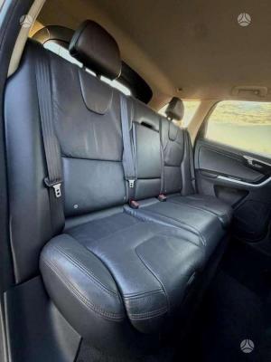 Brūns Volvo XC60 2011 Šauļi, ar dzinēja tilpumu 2.40 L un nobraukumu 267 tūkst. km par 11999 €, foto 27 vietnē AUTOMOTO.COM.LV