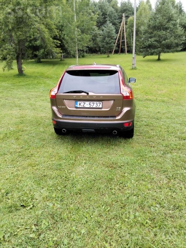 Brūns Volvo XC60 2011 Jēkabpils, ar dzinēja tilpumu 2.40 L un nobraukumu 295 tūkst. km par 9800 €, foto 1 vietnē AUTOMOTO.COM.LV