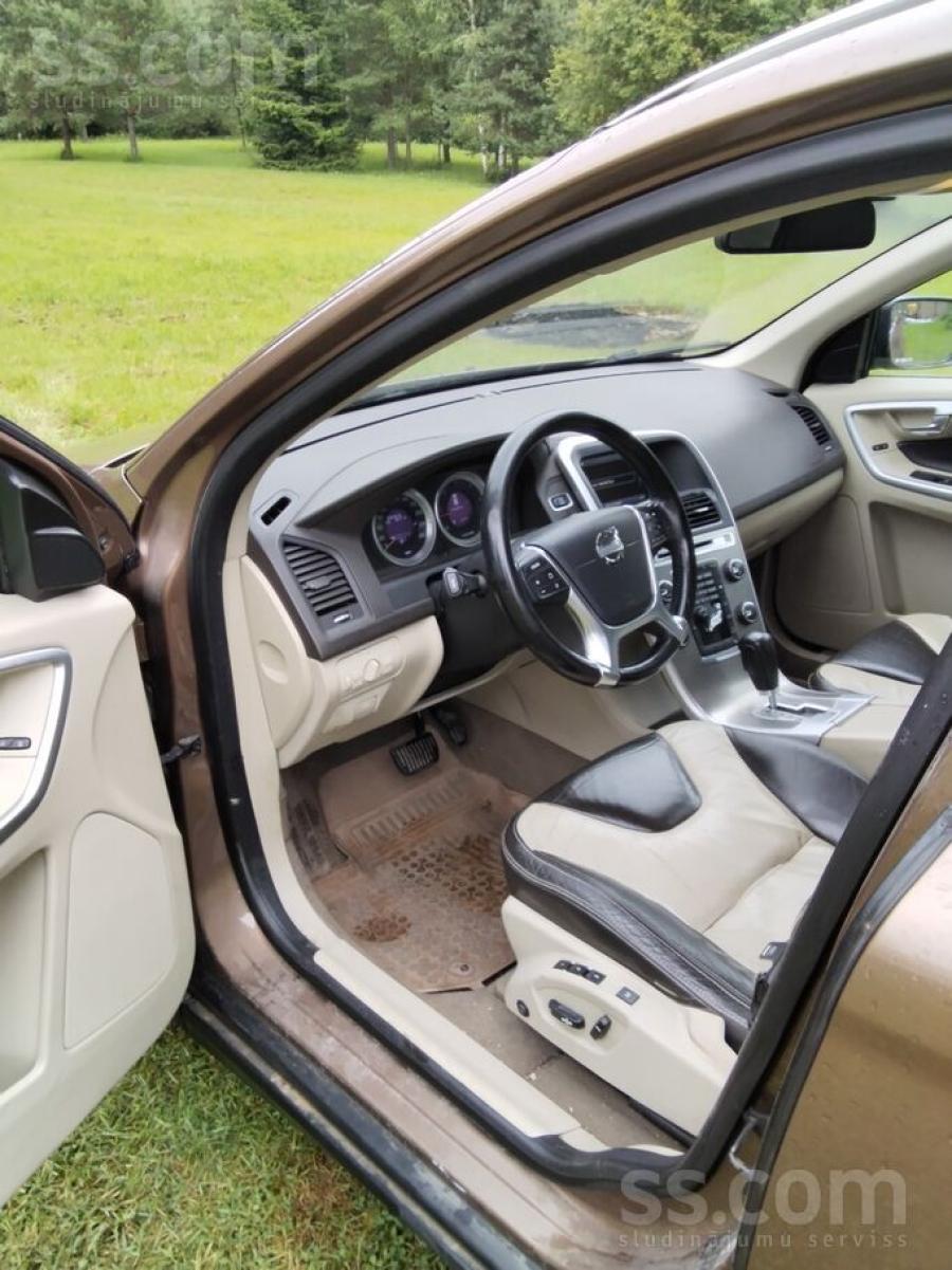Brūns Volvo XC60 2011 Jēkabpils, ar dzinēja tilpumu 2.40 L un nobraukumu 295 tūkst. km par 9800 €, foto 11 vietnē AUTOMOTO.COM.LV