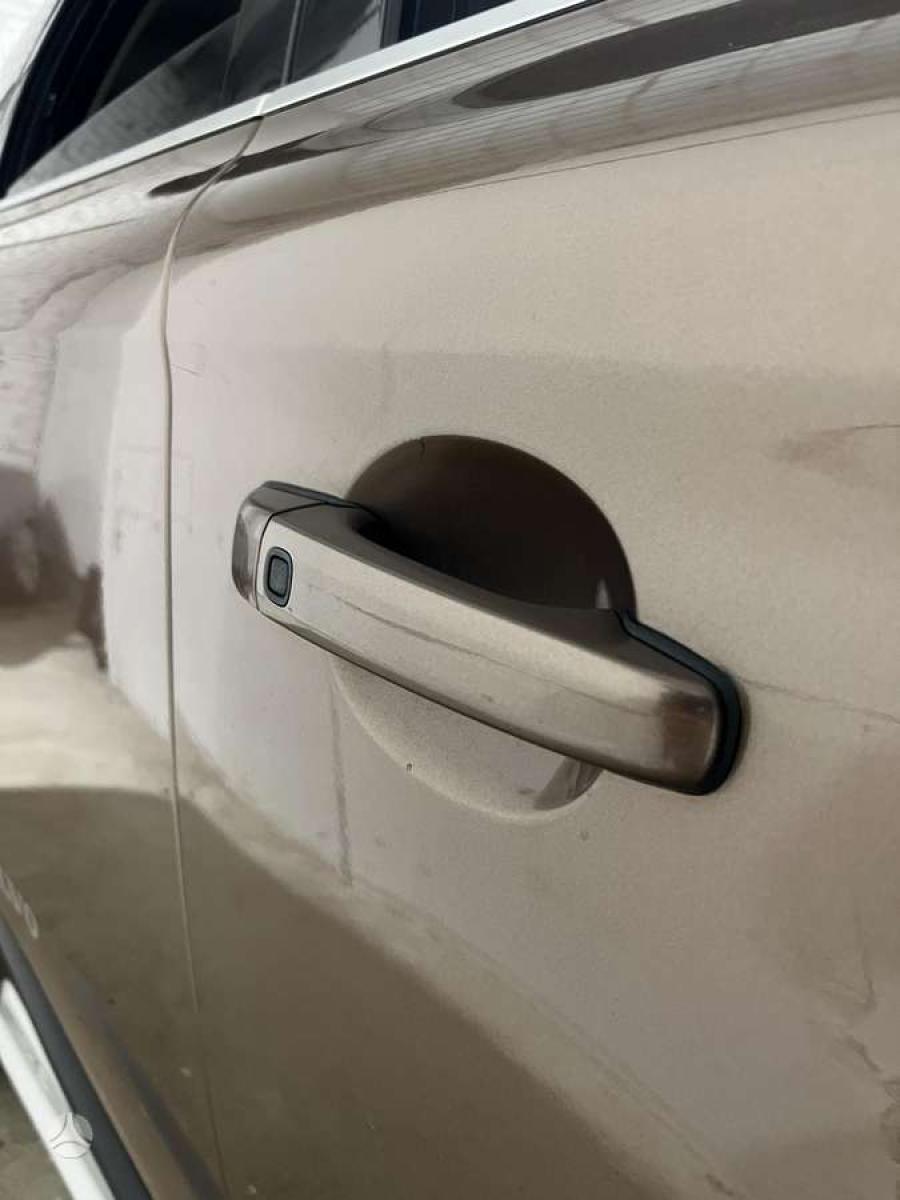 Brūns Volvo XC60 2011 Klaipėda, ar dzinēja tilpumu 2.40 L un nobraukumu 233 tūkst. km par 6999 €, foto 14 vietnē AUTOMOTO.COM.LV