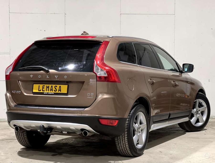 Brūns Volvo XC60 2011 Klaipėda, ar dzinēja tilpumu 2.40 L un nobraukumu 233 tūkst. km par 6999 €, foto 24 vietnē AUTOMOTO.COM.LV
