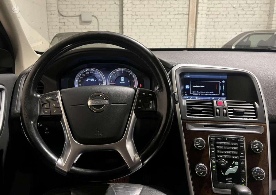 Brūns Volvo XC60 2011 Klaipėda, ar dzinēja tilpumu 2.40 L un nobraukumu 233 tūkst. km par 6999 €, foto 25 vietnē AUTOMOTO.COM.LV