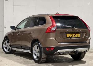 Brūns Volvo XC60 2011 Klaipėda, ar dzinēja tilpumu 2.40 L un nobraukumu 233 tūkst. km par 6999 €, foto 28 vietnē AUTOMOTO.COM.LV