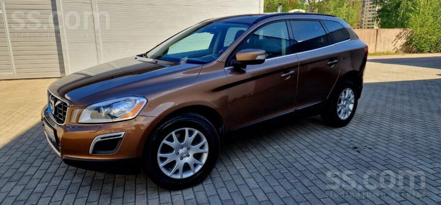 Brūns Volvo XC60 2011 Rīga, ar dzinēja tilpumu 2.00 L un nobraukumu 221 tūkst. km par 10200 €, foto 1 vietnē AUTOMOTO.COM.LV