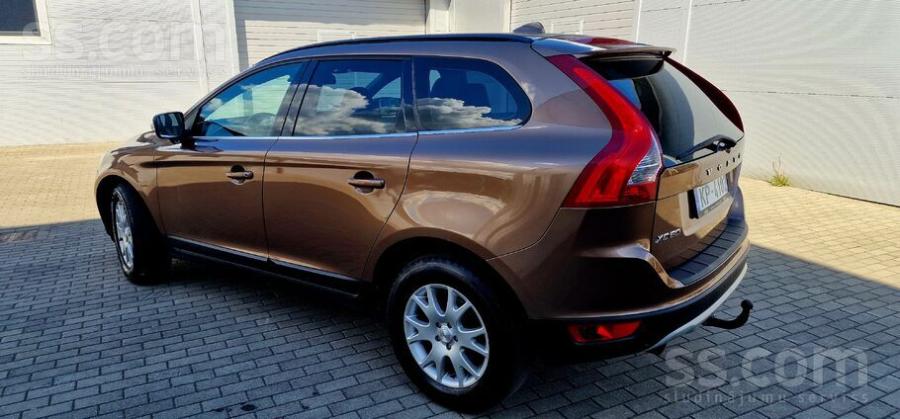 Brūns Volvo XC60 2011 Rīga, ar dzinēja tilpumu 2.00 L un nobraukumu 221 tūkst. km par 10200 €, foto 4 vietnē AUTOMOTO.COM.LV