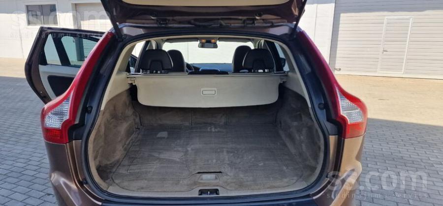 Brūns Volvo XC60 2011 Rīga, ar dzinēja tilpumu 2.00 L un nobraukumu 221 tūkst. km par 10200 €, foto 7 vietnē AUTOMOTO.COM.LV