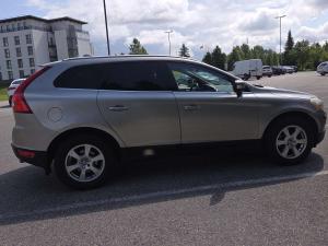 Brown Volvo XC60 2011 in Vilnius, with an engine capacity of 2.40 L and mileage of 290 thousand km for 7500 €, photo 5 on AUTOMOTO.COM.LV
