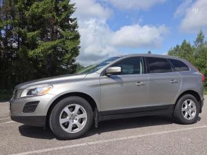 Brown Volvo XC60 2011 in Vilnius, with an engine capacity of 2.40 L and mileage of 290 thousand km for 7500 €, photo 6 on AUTOMOTO.COM.LV