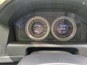 Brown Volvo XC60 2011 in Vilnius, with an engine capacity of 2.40 L and mileage of 290 thousand km for 7500 €, photo 17 on AUTOMOTO.COM.LV