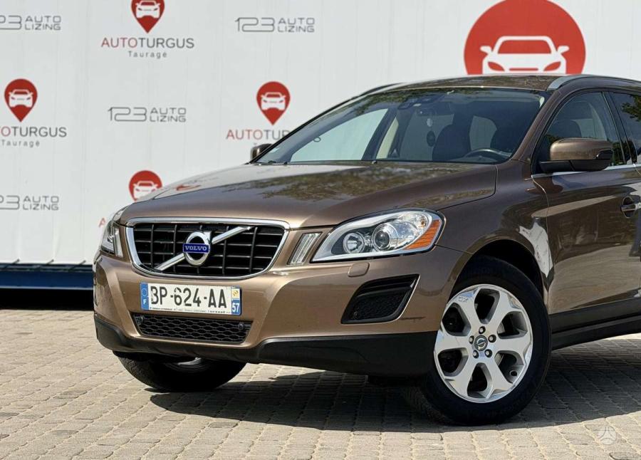 Brūns Volvo XC60 2011 Tauragė, ar dzinēja tilpumu 2.40 L un nobraukumu 276 tūkst. km par 7800 €, foto 9 vietnē AUTOMOTO.COM.LV