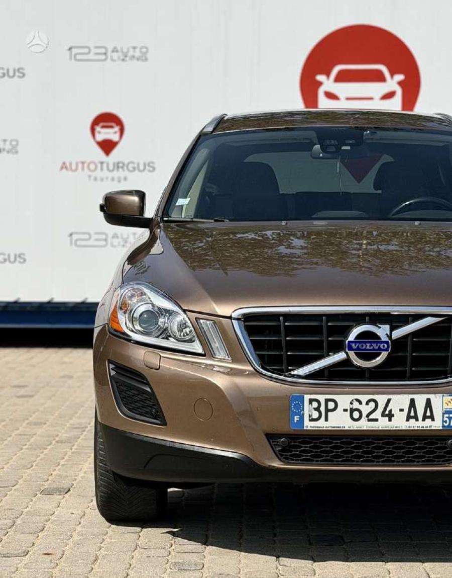 Brūns Volvo XC60 2011 Tauragė, ar dzinēja tilpumu 2.40 L un nobraukumu 276 tūkst. km par 7800 €, foto 11 vietnē AUTOMOTO.COM.LV