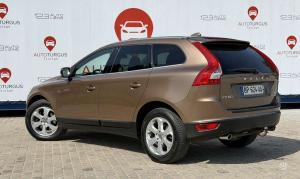 Brūns Volvo XC60 2011 Tauragė, ar dzinēja tilpumu 2.40 L un nobraukumu 276 tūkst. km par 7800 €, foto 18 vietnē AUTOMOTO.COM.LV