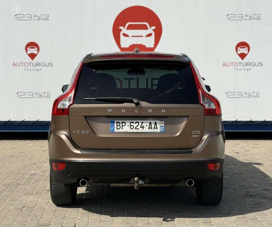 Brūns Volvo XC60 2011 Tauragė, ar dzinēja tilpumu 2.40 L un nobraukumu 276 tūkst. km par 7800 €, foto 22 vietnē AUTOMOTO.COM.LV