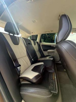 Brūns Volvo XC60 2011 Tauragė, ar dzinēja tilpumu 2.40 L un nobraukumu 276 tūkst. km par 7800 €, foto 35 vietnē AUTOMOTO.COM.LV