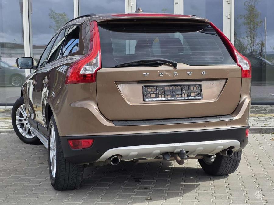 Brūns Volvo XC60 2011 Viļņa, ar dzinēja tilpumu 2.40 L un nobraukumu 281 tūkst. km par 9650 €, foto 7 vietnē AUTOMOTO.COM.LV