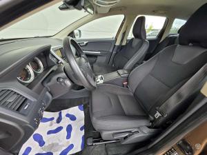 Brūns Volvo XC60 2011 Viļņa, ar dzinēja tilpumu 2.40 L un nobraukumu 281 tūkst. km par 9650 €, foto 11 vietnē AUTOMOTO.COM.LV