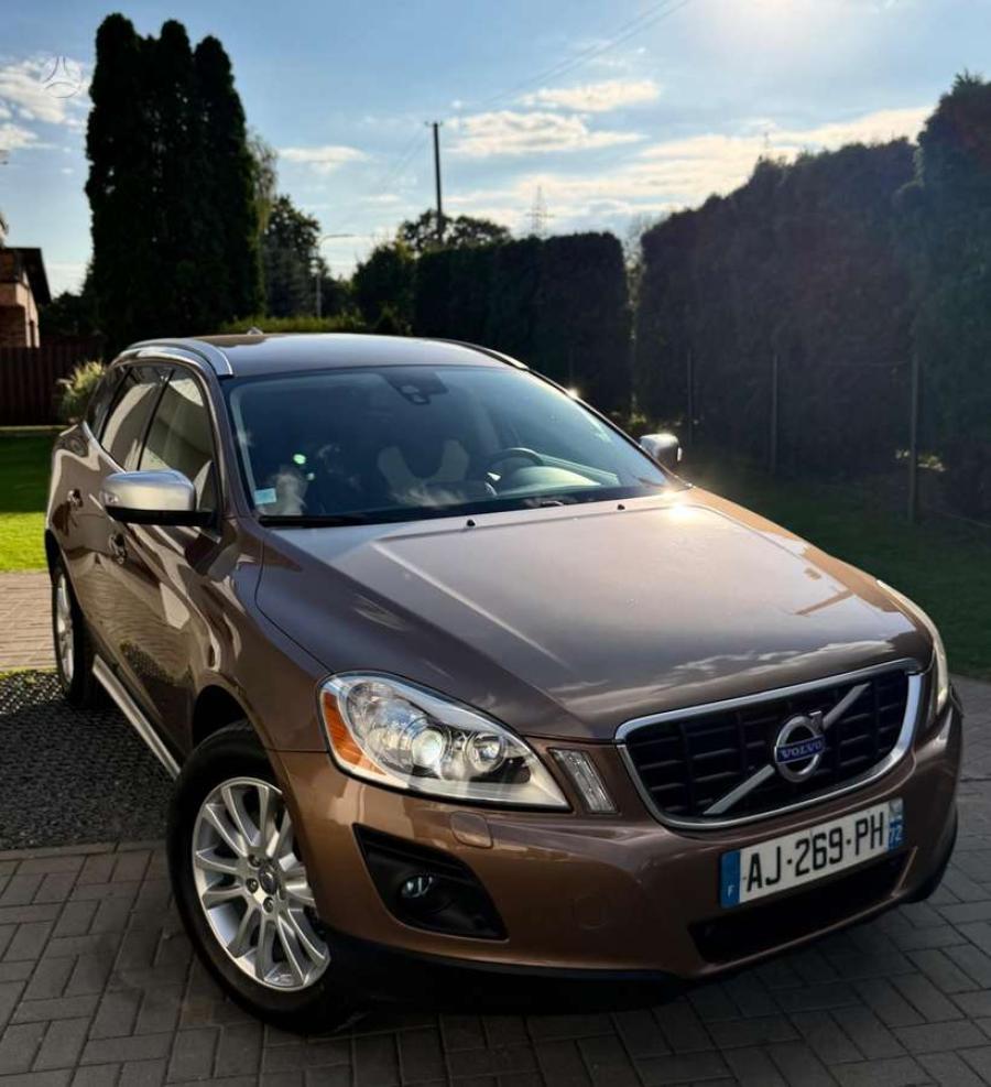 Brūns Volvo XC60 2011 Kauņa, ar dzinēja tilpumu 2.40 L un nobraukumu 300 tūkst. km par 8450 €, foto 14 vietnē AUTOMOTO.COM.LV