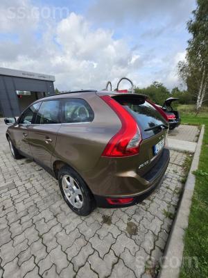 Brown Volvo XC60 2011 in Liepaja, with an engine capacity of 2.00 L and mileage of 231 thousand km for 6750 €, photo  on AUTOMOTO.COM.LV