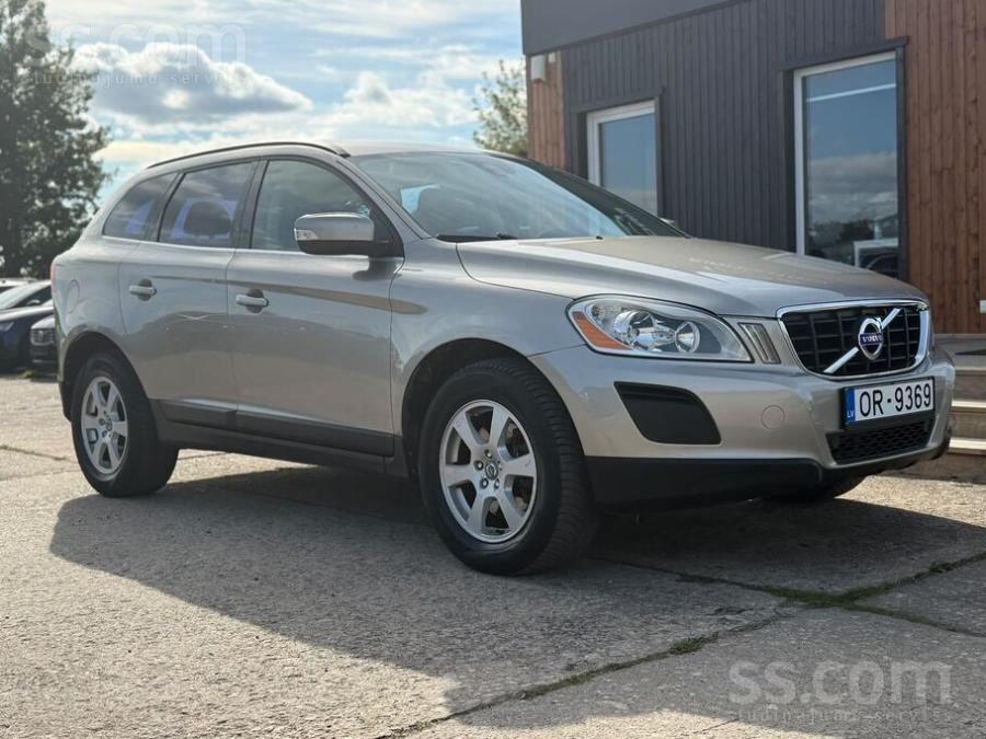 Brown Volvo XC60 2011 in Riga, with an engine capacity of 2.40 L and mileage of 276 thousand km for 9500 €, photo 1 on AUTOMOTO.COM.LV