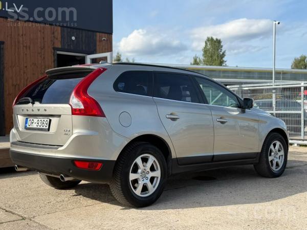 Volvo XC60 2011 Rīga vietnē Brūns Volvo XC60 2011 Rīga, ar dzinēja tilpumu 2.40 L un nobraukumu 276 tūkst. km par 9500 €, foto 3 vietnē AUTOMOTO.COM.LV