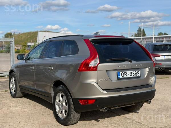 Volvo XC60 2011 Rīga vietnē Brūns Volvo XC60 2011 Rīga, ar dzinēja tilpumu 2.40 L un nobraukumu 276 tūkst. km par 9500 €, foto 5 vietnē AUTOMOTO.COM.LV