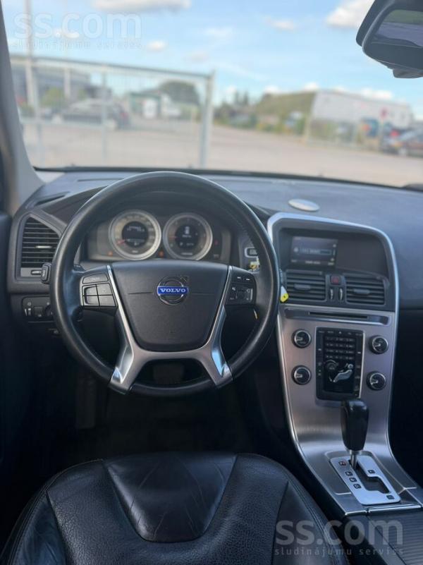 Volvo XC60 2011 Rīga vietnē Brūns Volvo XC60 2011 Rīga, ar dzinēja tilpumu 2.40 L un nobraukumu 276 tūkst. km par 9500 €, foto 7 vietnē AUTOMOTO.COM.LV