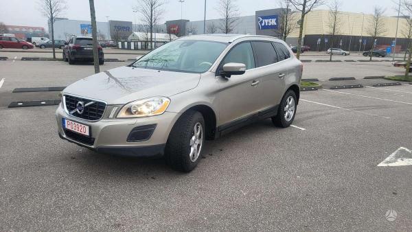 Brown Volvo XC60 2012 in Klaipeda, with an engine capacity of 3.20 L and mileage of 256 thousand km for 6900 €, photo 6 on AUTOMOTO.COM.LV