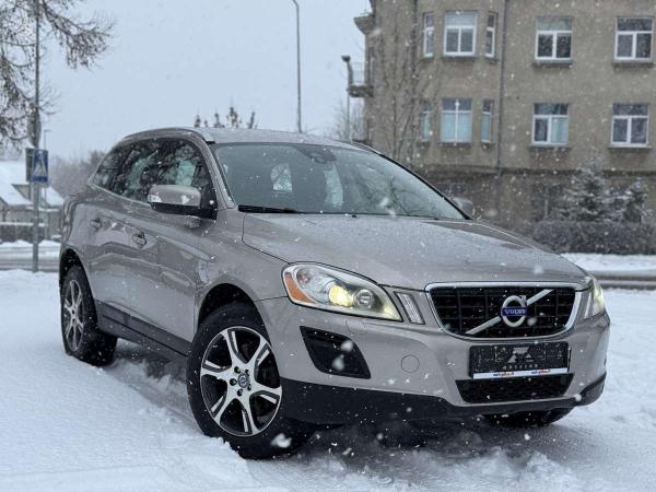 Brown Volvo XC60 2012 in Ukmerge, with an engine capacity of 2.40 L and mileage of 267 thousand km for 7950 €, photo 1 on AUTOMOTO.COM.LV