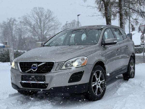 Brown Volvo XC60 2012 in Ukmerge, with an engine capacity of 2.40 L and mileage of 267 thousand km for 7950 €, photo 2 on AUTOMOTO.COM.LV