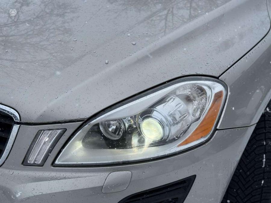 Brūns Volvo XC60 2012 Ukmergė, ar dzinēja tilpumu 2.40 L un nobraukumu 267 tūkst. km par 7950 €, foto 3 vietnē AUTOMOTO.COM.LV