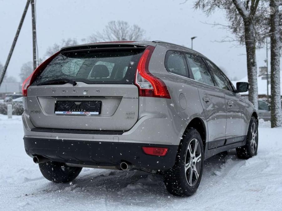 Brūns Volvo XC60 2012 Ukmergė, ar dzinēja tilpumu 2.40 L un nobraukumu 267 tūkst. km par 7950 €, foto 5 vietnē AUTOMOTO.COM.LV