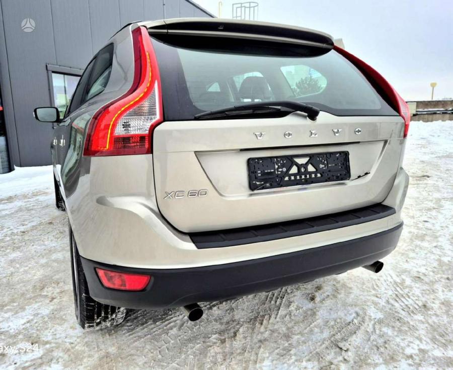 Brūns Volvo XC60 2012 Šauļi, ar dzinēja tilpumu 3.20 L un nobraukumu 160 tūkst. km par 7770 €, foto 9 vietnē AUTOMOTO.COM.LV