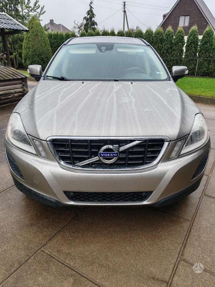 Brūns Volvo XC60 2012 Klaipėda, ar dzinēja tilpumu 2.95 L un nobraukumu 147 tūkst. km par 8999 €, foto 5 vietnē AUTOMOTO.COM.LV
