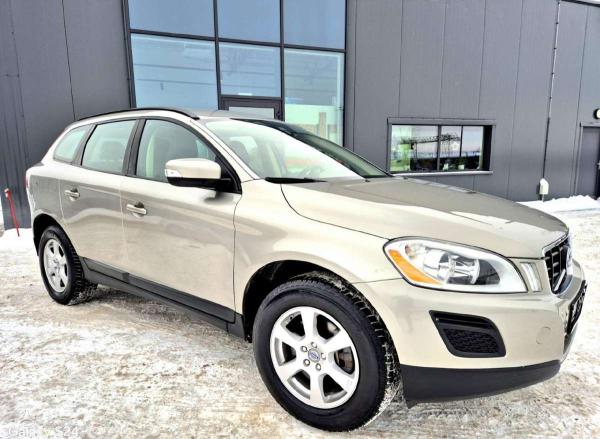 Brown Volvo XC60 2012 in Siauliai, with an engine capacity of 3.20 L and mileage of 160 thousand km for 7770 €, photo 1 on AUTOMOTO.COM.LV