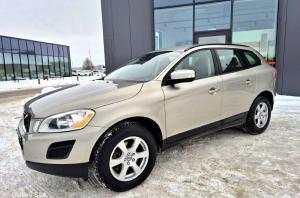 Brown Volvo XC60 2012 in Siauliai, with an engine capacity of 3.20 L and mileage of 160 thousand km for 7770 €, photo 5 on AUTOMOTO.COM.LV