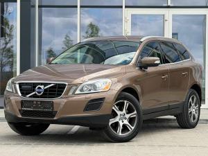 Brown Volvo XC60 2012 in Vilnius, with an engine capacity of 2.40 L and mileage of 308 thousand km for 10980 €, photo 4 on AUTOMOTO.COM.LV