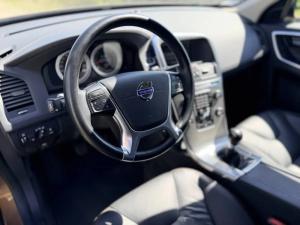Brūns Volvo XC60 2012 Rīga, ar dzinēja tilpumu 2.40 L un nobraukumu 225 tūkst. km par 10995 €, foto 16 vietnē AUTOMOTO.COM.LV