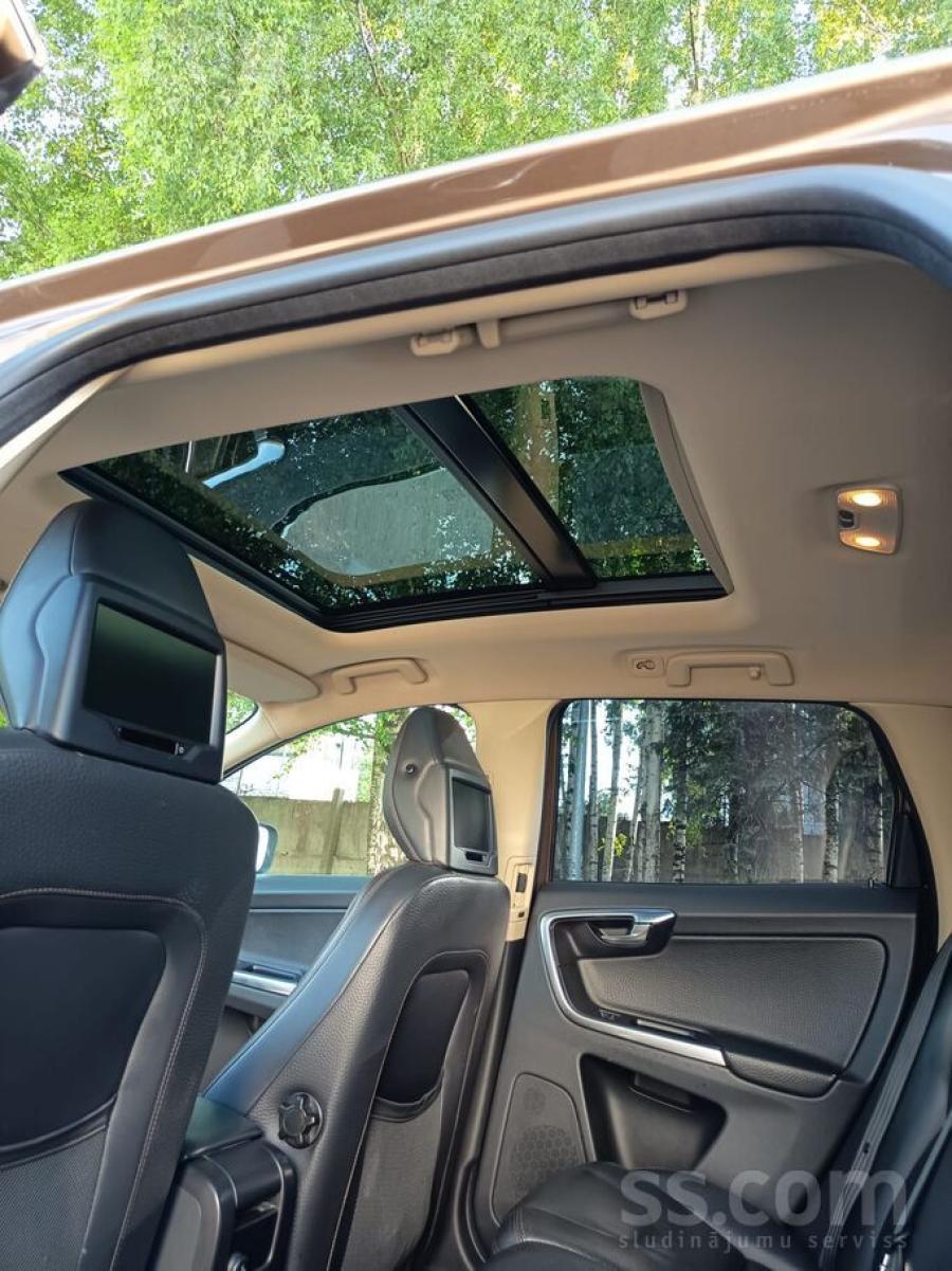 Brūns Volvo XC60 2012 Rīga, ar dzinēja tilpumu 2.40 L un nobraukumu 264 tūkst. km par 10600 €, foto 15 vietnē AUTOMOTO.COM.LV