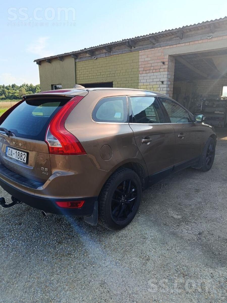 Brūns Volvo XC60 2012 Jēkabpils, ar dzinēja tilpumu 2.40 L un nobraukumu 288 tūkst. km par 9499 €, foto 3 vietnē AUTOMOTO.COM.LV