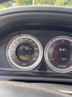Brūns Volvo XC60 2012 Plungė, ar dzinēja tilpumu 1.98 L un nobraukumu 311 tūkst. km par 10500 €, foto 12 vietnē AUTOMOTO.COM.LV