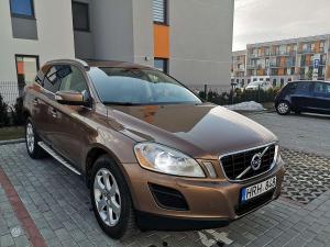 Brown Volvo XC60 2012 in Klaipeda, with an engine capacity of 3.20 L and mileage of 137 thousand km for 5900 €, photo 4 on AUTOMOTO.COM.LV