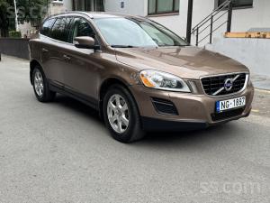 Коричневый Вольво ХС60 2012 в Рига, объемом двигателя 2.40 л и пробегом 390 тыс. км за 6300 €, фото  на AUTOMOTO.COM.LV
